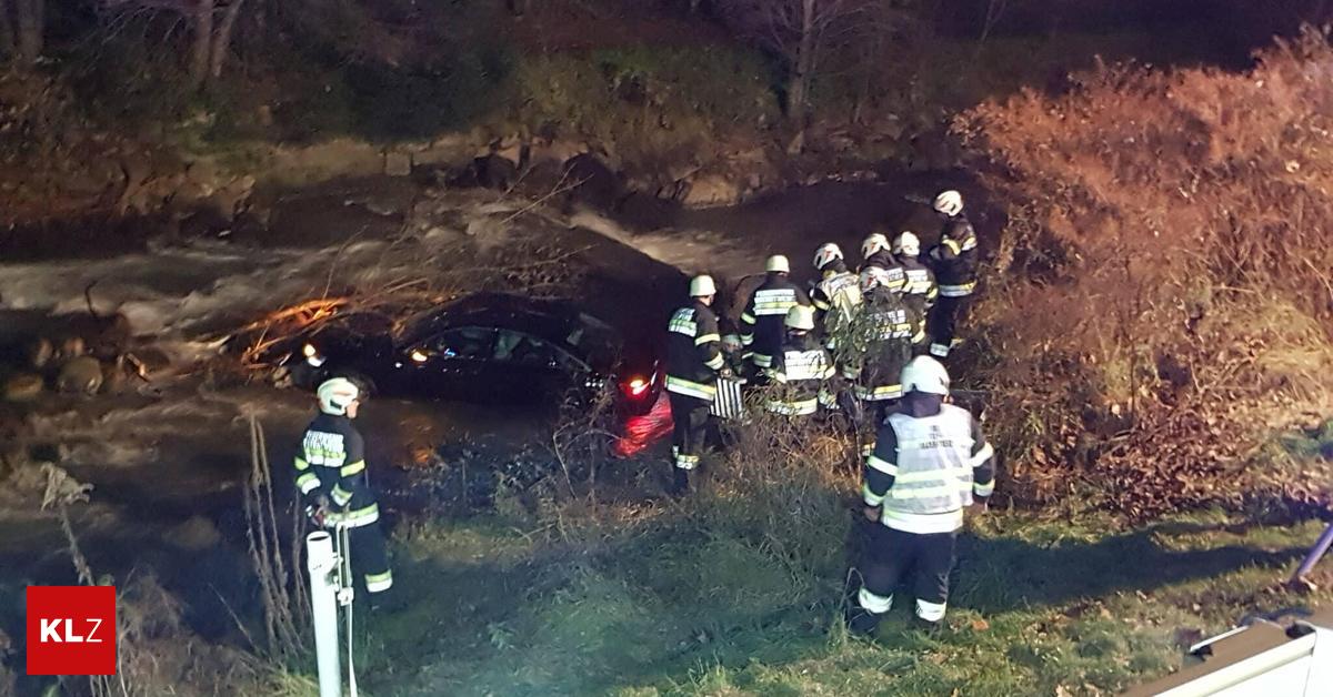 Rief selbst um Hilfe : Junger Kärntner stürzte mit seinem Auto in einen Bach